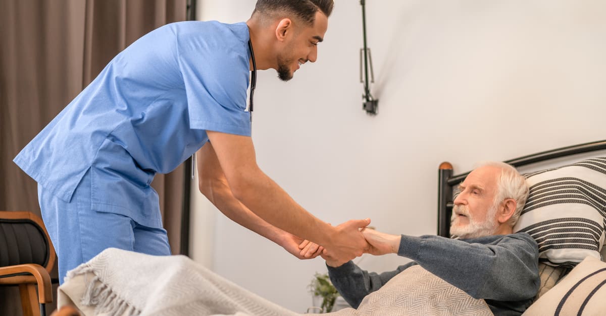 'Verpleegkundigen hebben sleutelrol bij passende zorg’