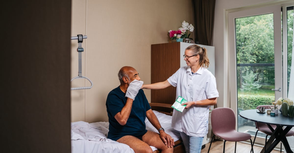 Verzorgend wassen: wat is het?